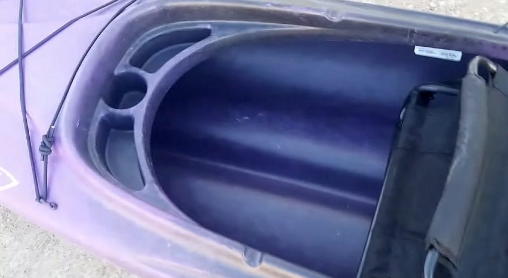 🛶 Ascend D10: Specs, Features, Review - PaddlingSpace.com