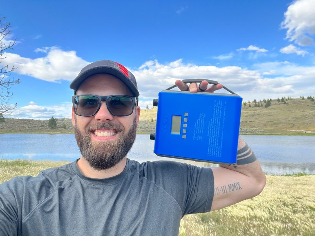 iRocker Electric Pump Review - PaddlingSpace.com